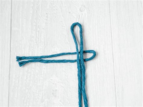 How To Make Macrame Feathers Endlessly Inspired