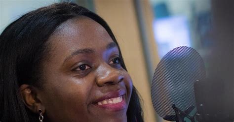 Nozizwe Dube Zocht Liedjes Over Jeugd Igheid Lees Radio 1