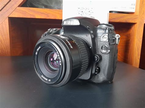 Nikon D300s KÈm Lens 35 70mm