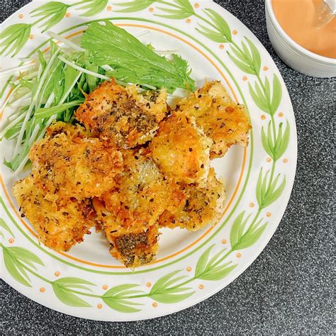 秋鮭の香草パン粉焼きオーロラソースとレモン醤油♪ レシピ・作り方 By Minami ∣ 家族ごはん 楽天レシピ