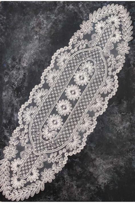 Çt Çeyizci Tekstil Fransız Dantel Detaylı Tek Runner Masa Üzerine Runner Masa Örtüsü Runneri