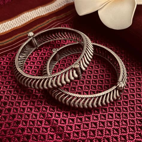 शिंदेशाही तोडे पोकळ Shindeshahi Tode Hollow Prajaktaraj