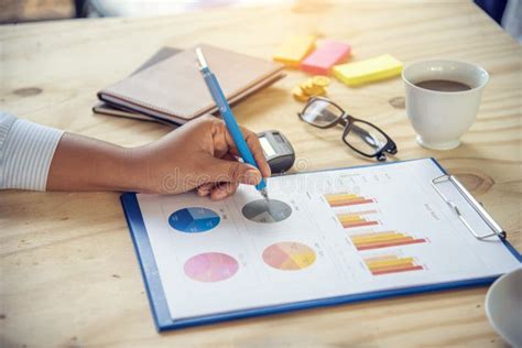 Excel Stat Spreadsheet Business Analytics Graph Statistic With Graph And Table Data Number In