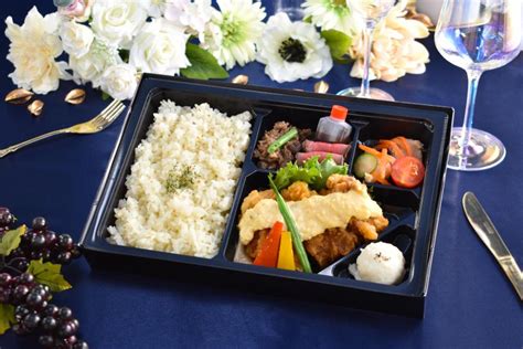 岩手県へ配達 お弁当 洋食 【ご飯選べる】奇跡のハンバーグとローストビーフのフレンチ弁当 The House Of