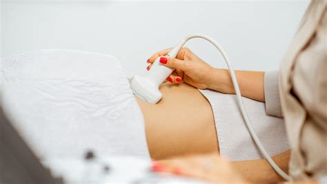 Doppler na gravidez exame monitora o fluxo sanguíneo fetal Instituto