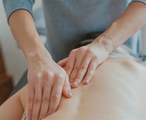 Why Does Massage Feel Good Top 8 Reasons Leading Edge Personal Trainers