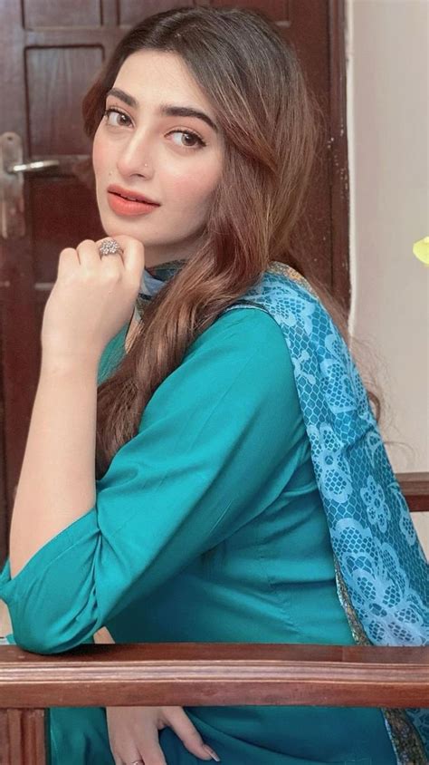 Pin By 𝐐𝐮𝐧𝐨𝐨𝐭 𝐀𝐥𝐢 On Pakistani Actresses Pakistani Actress Fashion Beautiful Girl Face