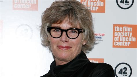 Tragic Details About Top Gun Star Kelly McGillis Life