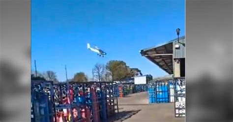 Video Hombre Estrelló Una Avioneta Contra La Empresa De La Que Fue