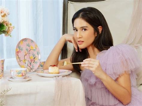 Dian Sastro Bikin Geger Usai Pajang Foto Lawas Saat Masih Sma Nama Duta Sheila On 7 Ikut