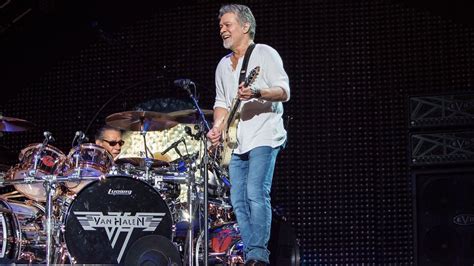 The Reason Patty Smyth Didnt Replace David Lee Roth In Van Halen