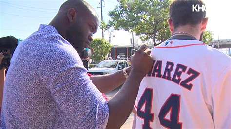 Before Todays Game Astros Slugger Yordan Alvarez Met Up With The Fan