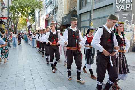 KARTAL ULUSLARARASI HALK OYUNLARI FESTİVALİNDE MUHTEŞEM FİNAL Kartal