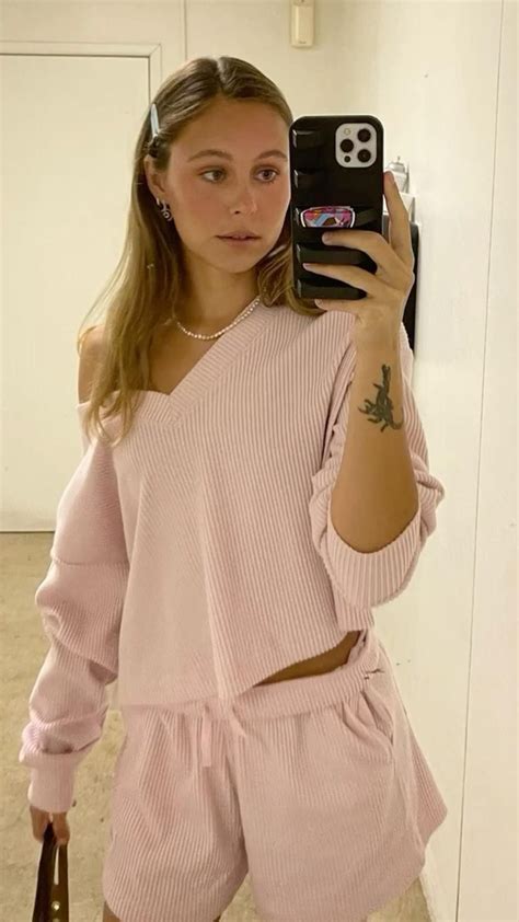 Best 12 Stella Barey Model Wiki Age Height Weight Photos Videos