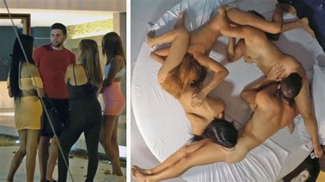 Free Catching Gold Diggers Porn Videos Xhamster