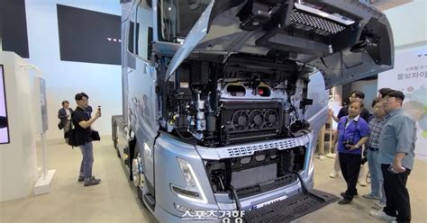 ‘고성능 프리미엄 상용트럭 여기까지···볼보트럭fh 에어로 현장 속으로