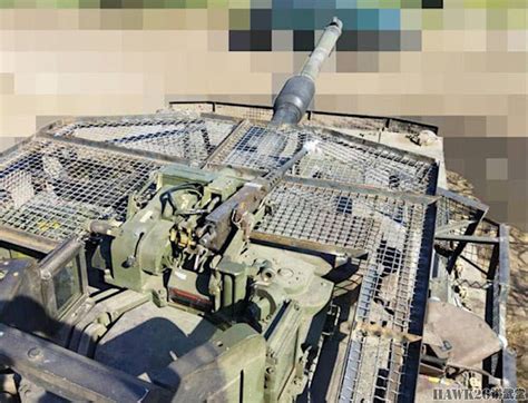 乌克兰m1a1坦克安装新型反无人机格栅装甲 完全覆盖炮塔的弱点 哔哩哔哩