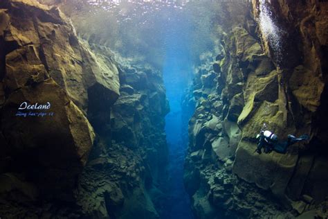 Icelandic Fault Silfra Between Two Parts Of The World Pictolic