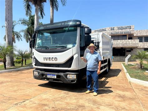 Prefeitura De Vazante Recebe Novo CaminhÃo Compactador De Lixo Vz1