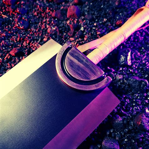 Neros Red Queen Sword Devil May Cry Metal Sword Slice