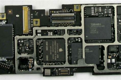 Internal Shot Of The Ipad Reveals A4 Processor Toshiba Flash And