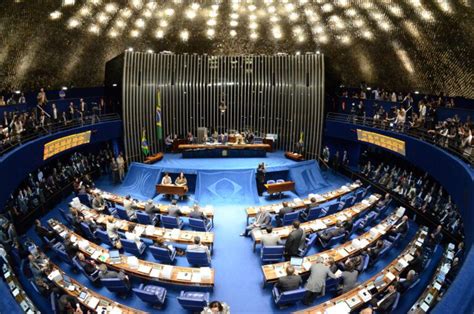 CCJ Do Senado Aprova PEC Que Criminaliza Posse E Porte De Drogas Em
