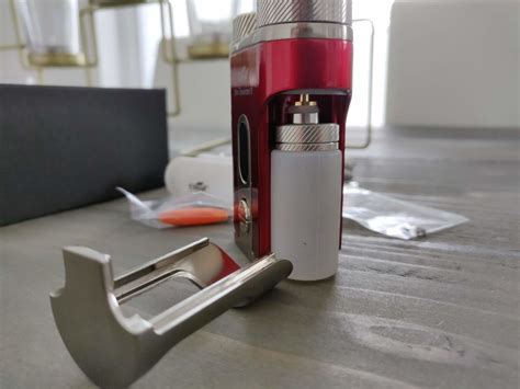 Eleaf Pico Squeeze 2 Review A Quirky 100w Regulated Squonker