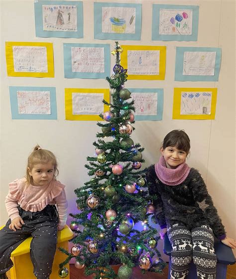 Під час війни дніпровська дітлашня малює Мир Державна міграційна служба України