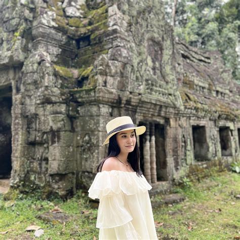 Leakhena Leakhena Collection លក្ខិណា ខូលិកហ្សិន