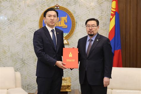 Олон нийтийн сүлжээнд хүний эрхийг хамгаалах хуулийн төслийг өргөн мэдүүллээ