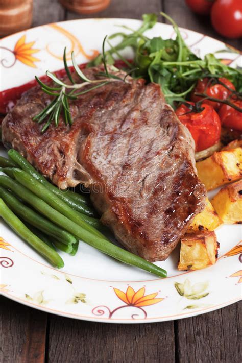 Beef Steak With Potato And Vegetables Stock Image Image Of Grilled