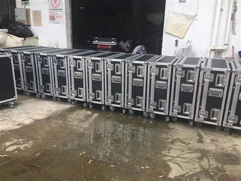 Easy Retracting Flight Case For Midas M32 Console TourGo Event