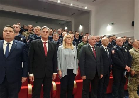 Цвијановић Припадници полиције Српске огледало и образ институција ФОТО