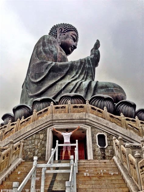 Download Tian Tan Buddha Wallpaper