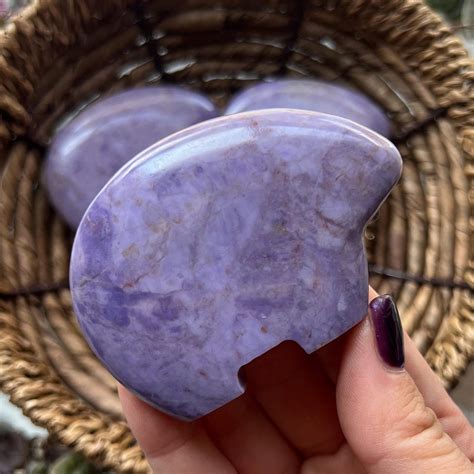 Lavender Jade Zuni Bear Purple Crystal Stone Figurine From Turkey Etsy