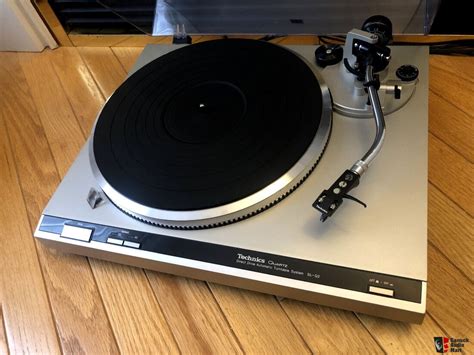Technics SL Q Direct Drive Quartz Lock Semi Auto Turntable In Excellent Condition Photo