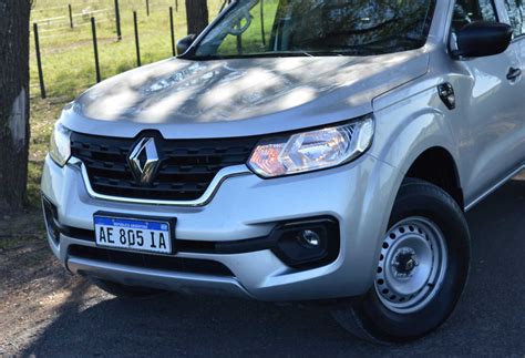 Renault Alaskan Confort Prueba 10 Auto En Acción