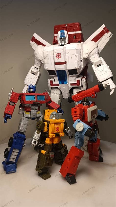 Siege Jetfire R Transformers
