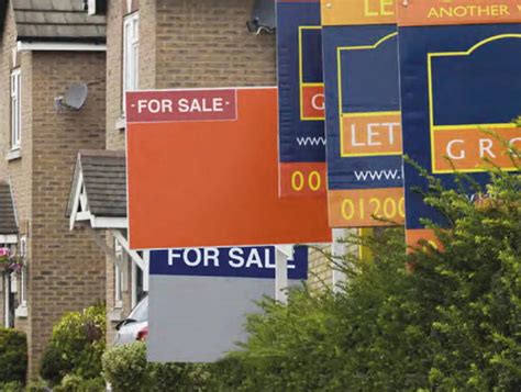 What Is Fluted Polypropylene Pyramid Display Materials