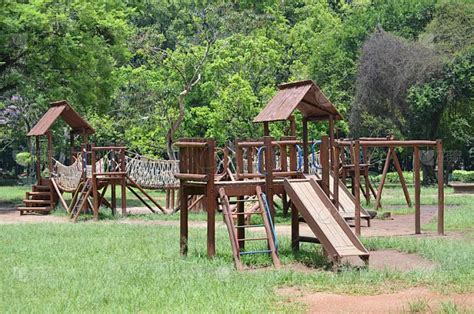 让孩子们玩的滑梯素材 花瓣网