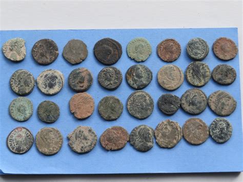 Roman Empire Lot Of 32 Bronze Coins Mostly 2nd 4th Centuries AD
