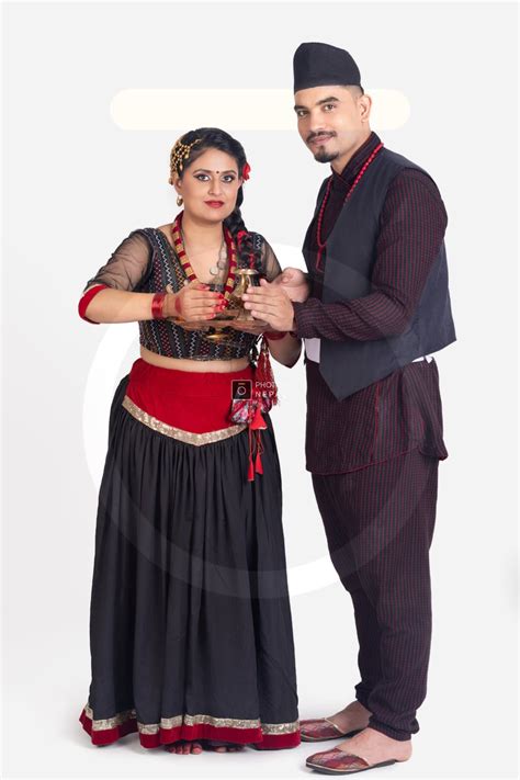 A Religious Newari Couple Holding Puja Thali Photos Nepal