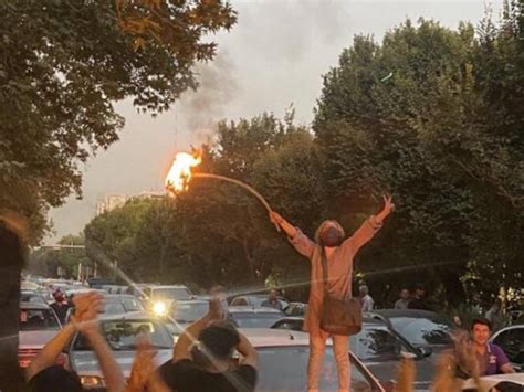 Discover And Read The Best Of Twitter Threads About دختران انقلاب ۱۴۰۱