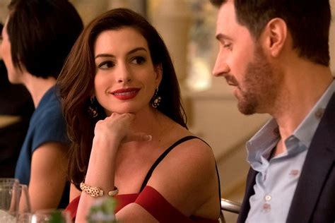 جو 24 ما قصة العقد الماسي الضخم الذي ارتدته آنا هاثاواي