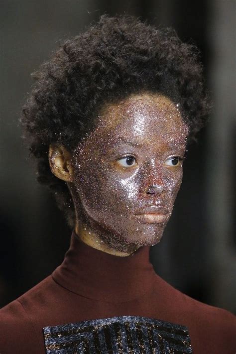 5 Glittery Halloween Makeup Looks — And A Genius Glitter Removal Hack Too