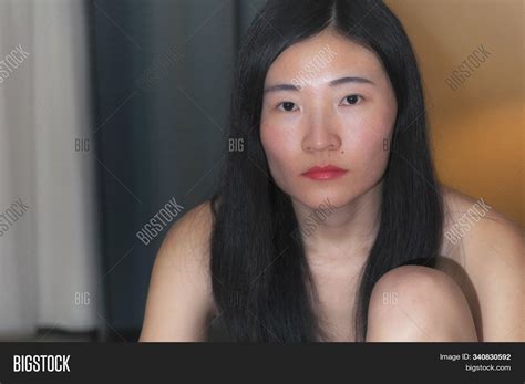 Chinese Woman Black Telegraph