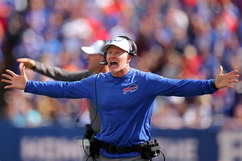 Bills Sean Mcdermott Chases Bill Belichicks Son Off Field