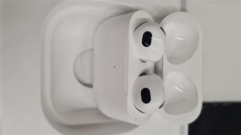 Bezdrátová Sluchátka Apple Airpods 2021 S Nabíjecím Pouzdrem Lightning