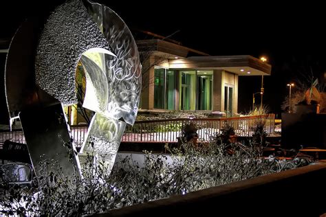 Fractured Form At The Schmidt Art Center Photograph By John Freidenberg