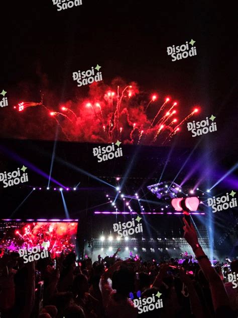 Fan Quốc Tế Ghen Tị Vì Pháo Hoa ở Show Blackpink Việt Nam Quá đỉnh